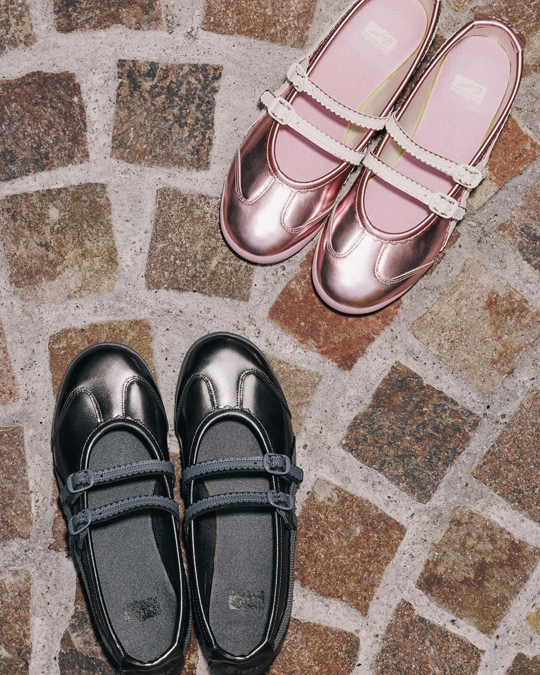 Onitsuka Tiger ra mắt hai mẫu giày nổi bật cho dịp Tết Bính Ngọ 2026